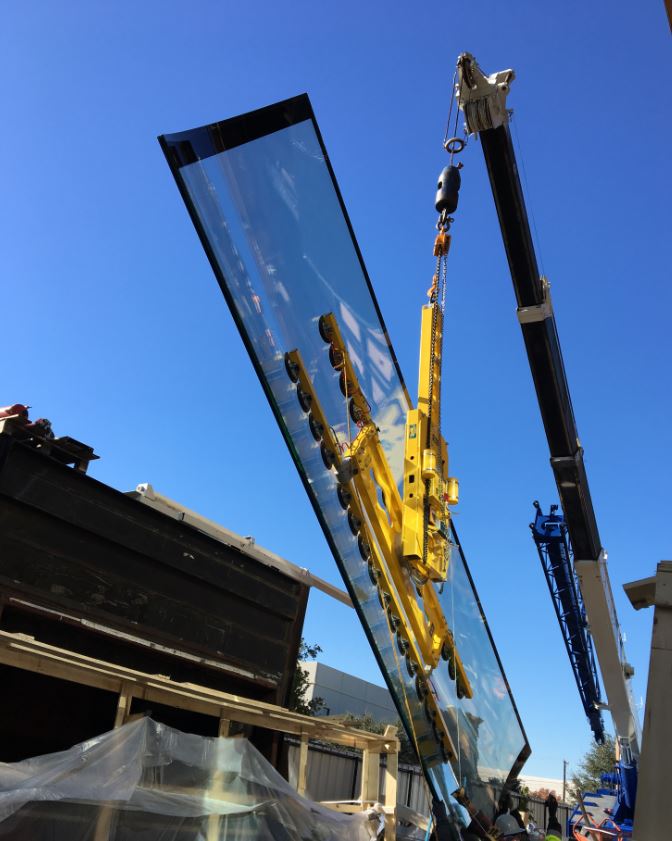 Installation of Curved Structural Glass for Denver Art Museum’s New ...