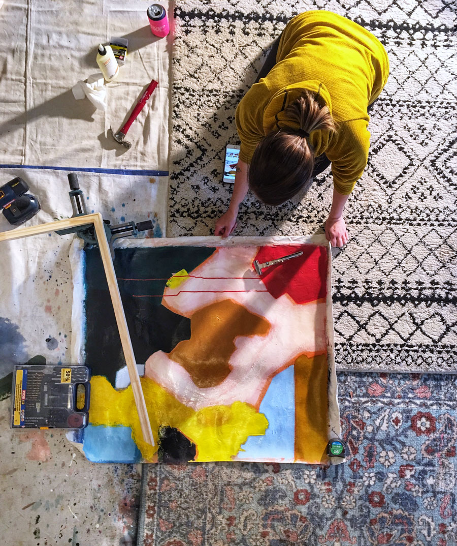 Paint Studio Demo Artist Elisa Gomez | Denver Art Museum